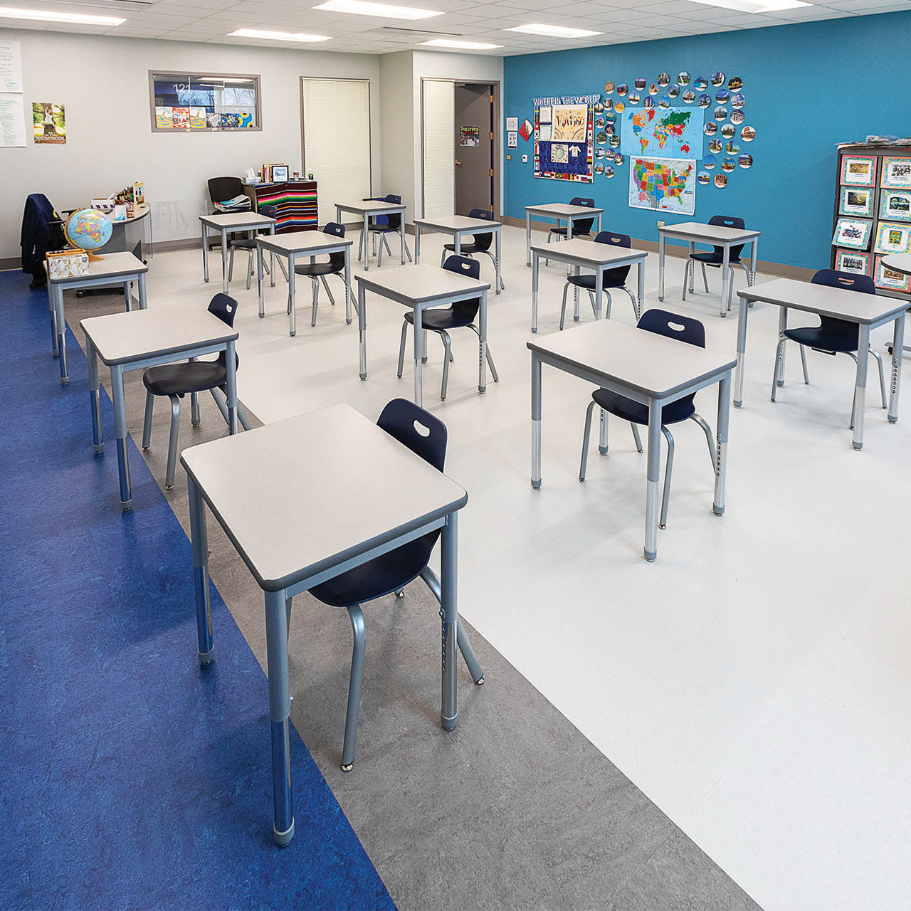 Cascade Desk | AmTab | Modern Popular Fun