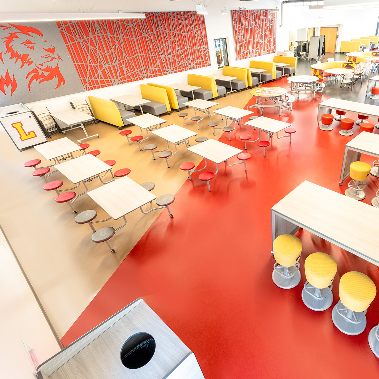 Mobile Stool Table - Rectangle - 4 Stools | AmTab | Modern Popular Fun