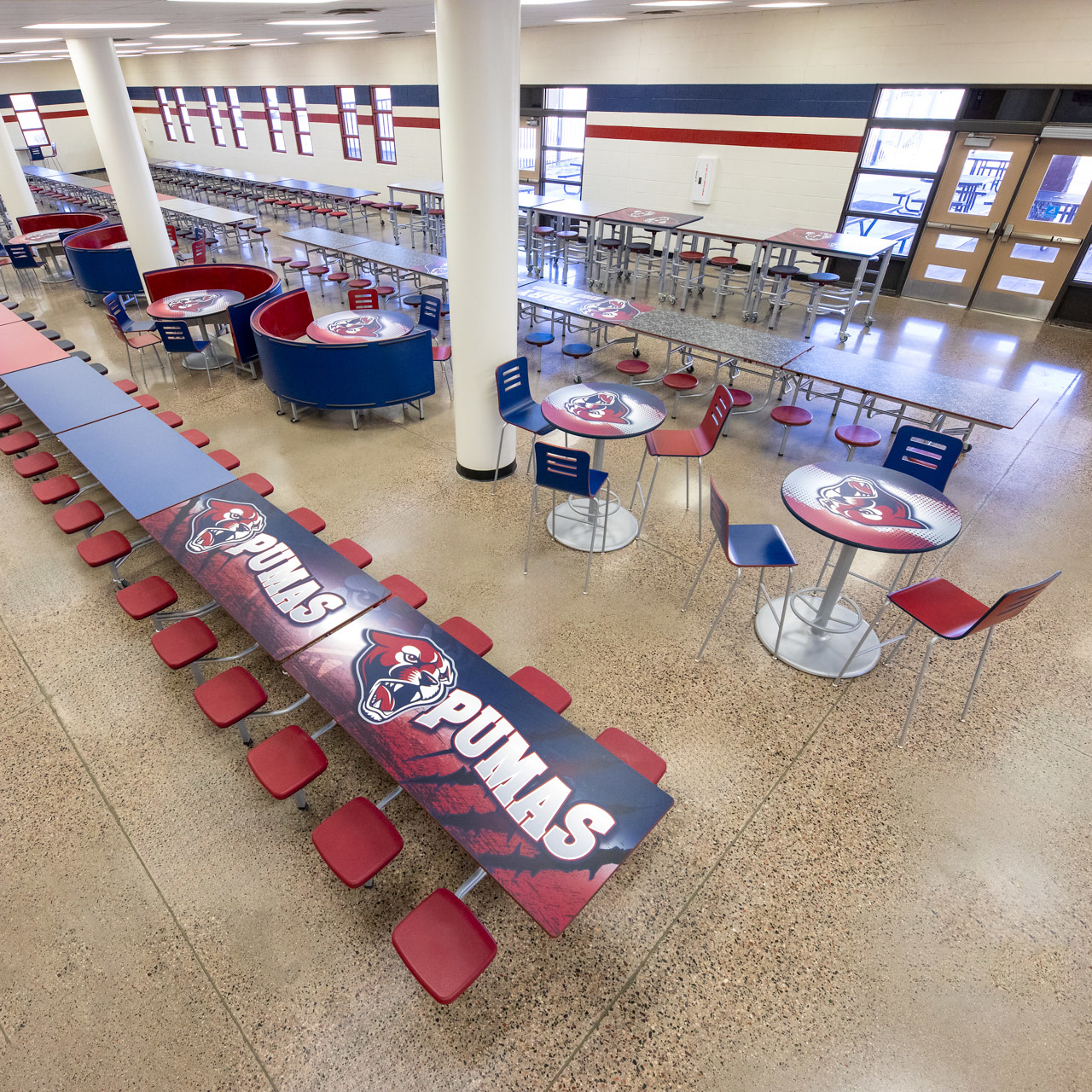 Social Table - Cast Iron Pedestal Base - Round | AmTab | Modern Popular Fun